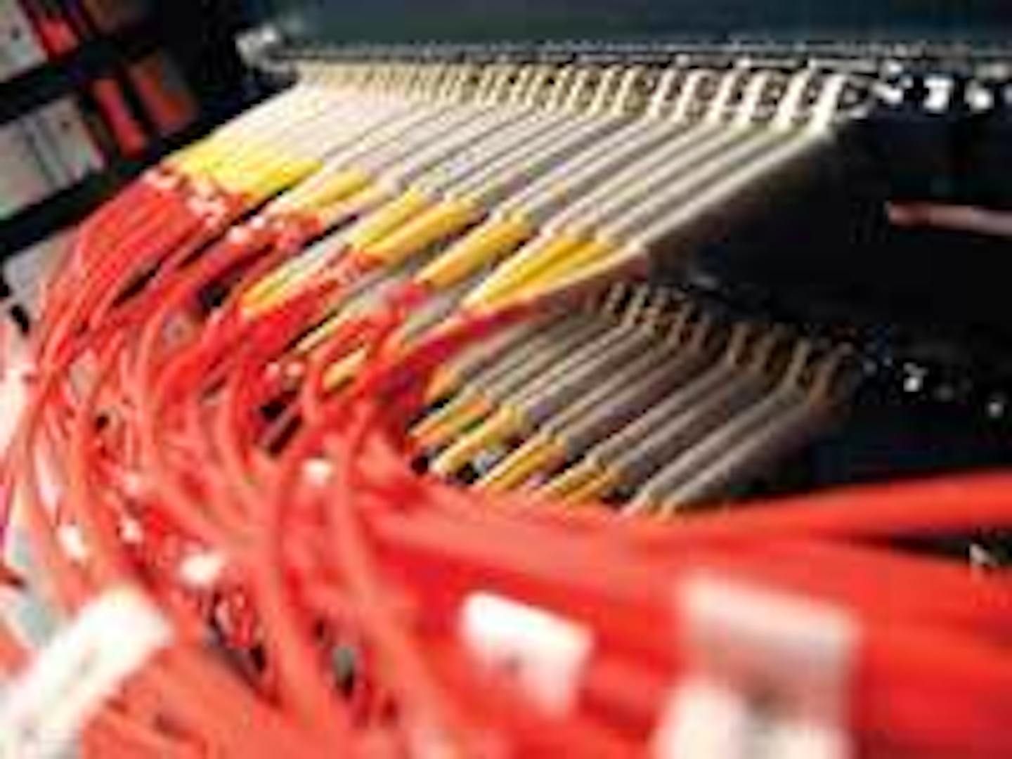 Fibre Channel standard: More copper in the SAN? | Cabling Installation ...