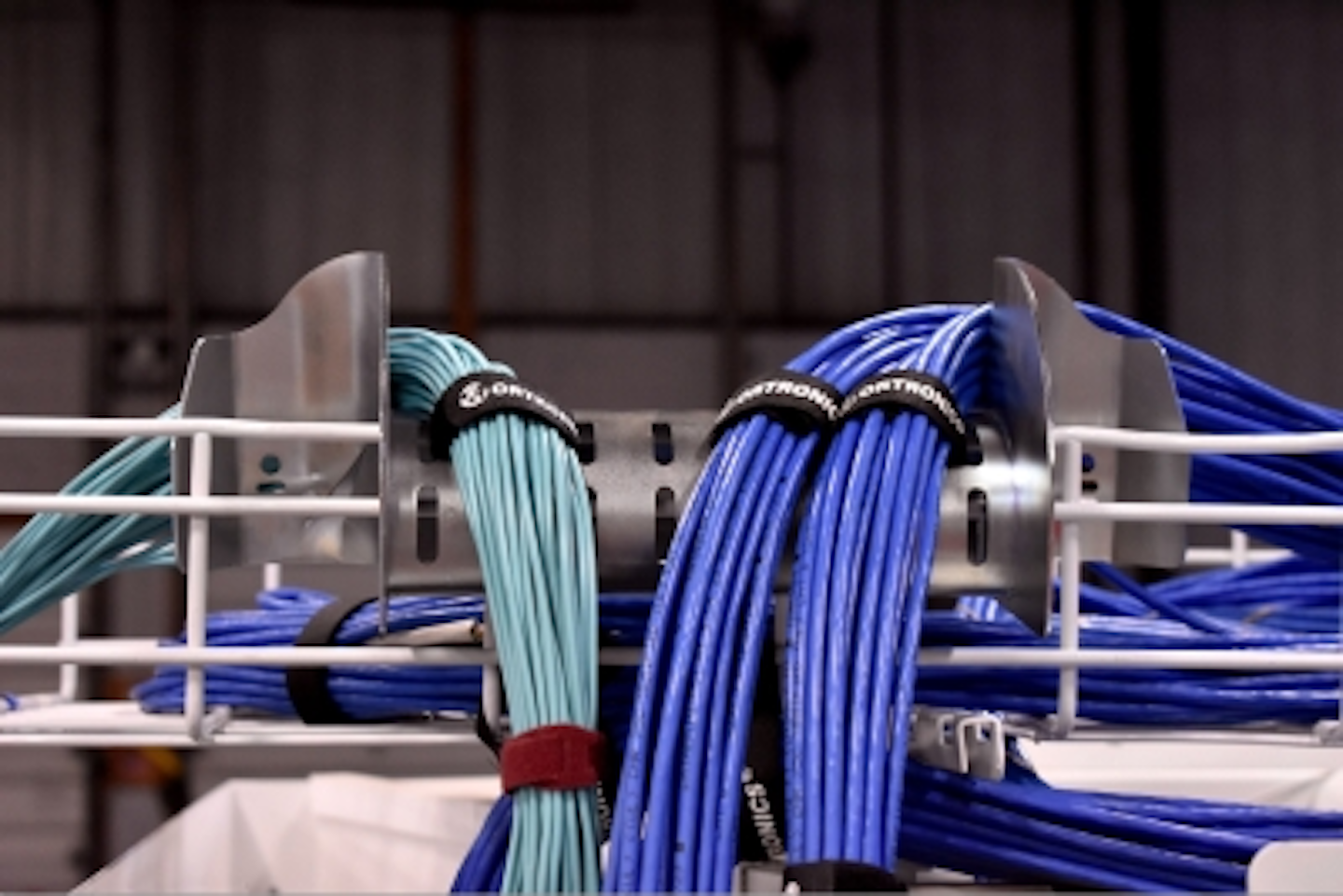 Universal dropout for cable tray | Cabling Installation & Maintenance