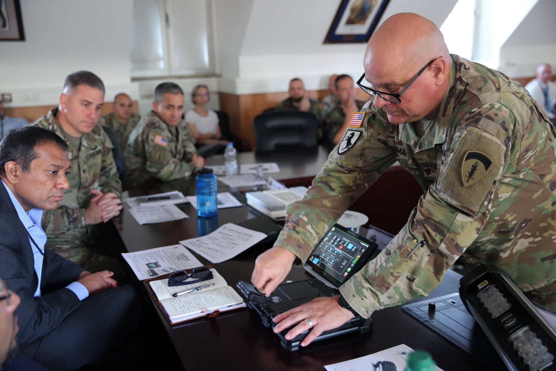 US Army expands multi-million dollar LiFi deployment | Cabling ...