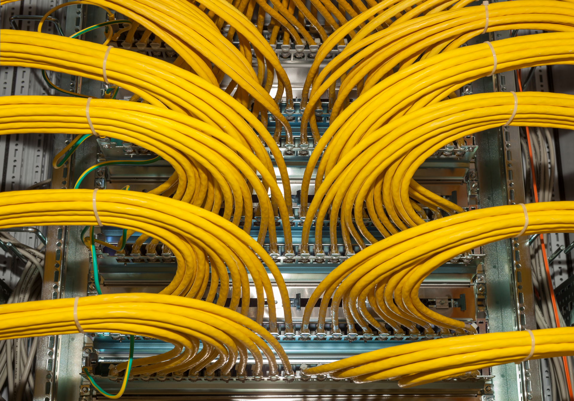 Enemy of the good: Cabling photos | Cabling Installation & Maintenance